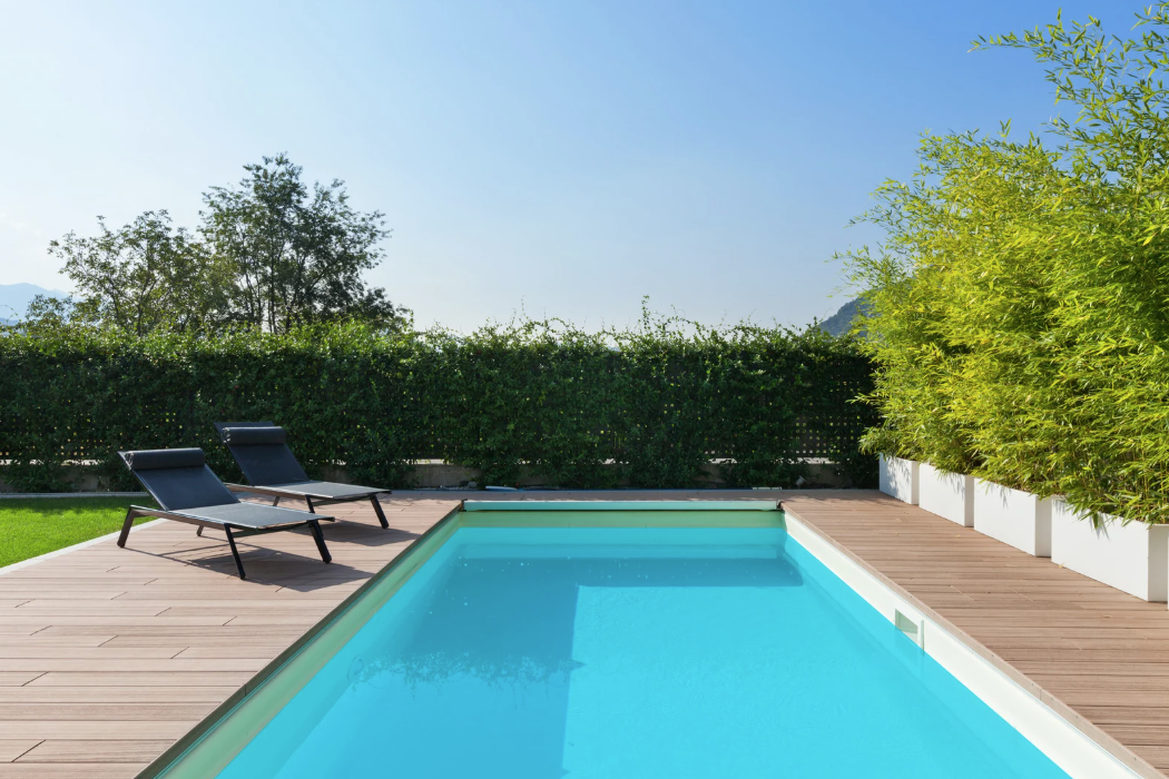 Hamilton Luxury Pools - 2ST